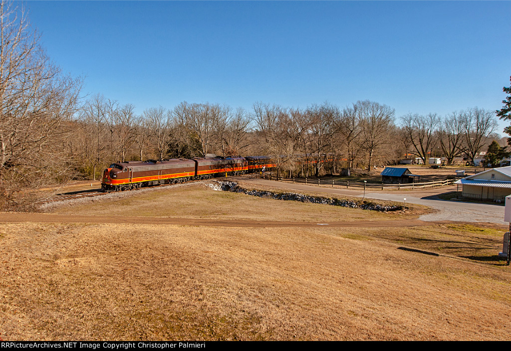 SLRG 518 leads the City of Grenada